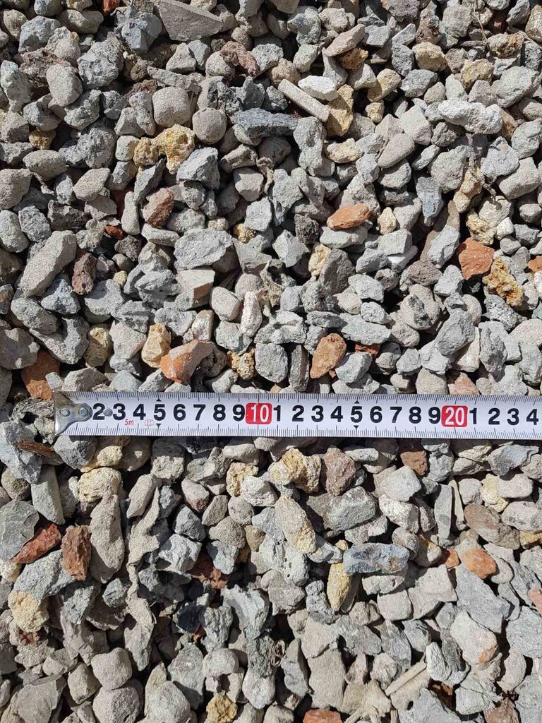 Endüstriyel mineraller Secondary crushed stone. Elimination, Yalta, foto