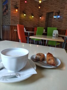 Antalya (ulitsa Molodogvardeytsev No:68Г, Chelyabinsk), kafe  Çeliabinsk'ten