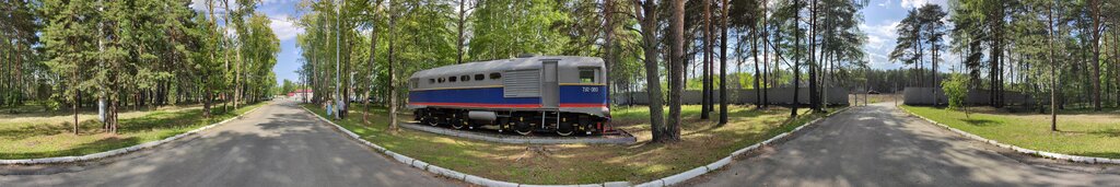 Teknoloji anıtı Тепловоз ТУ2-080, Tümen (Tiumenskaya) oblastı, foto