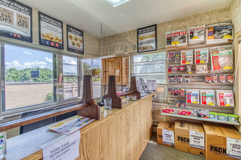 Depo hizmetleri Rent-A-Space, Virginia, foto
