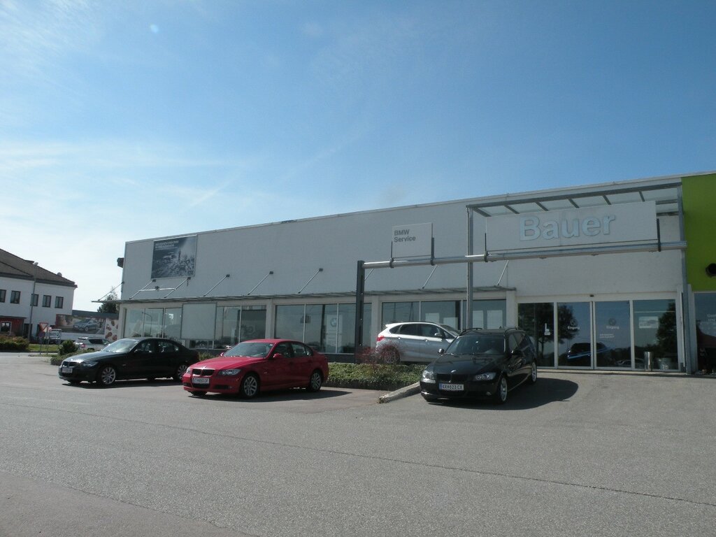 Otomobil satış galerileri BMW Bauer GmbH, Aşağı Avusturya, foto