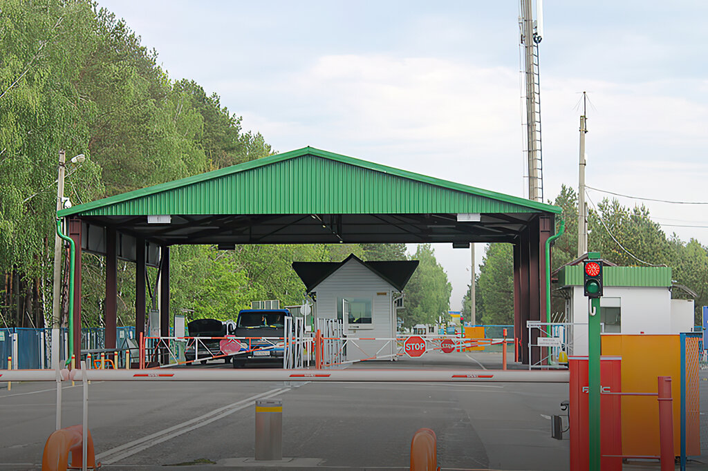 Gümrükler International automobile checkpoint Alexandrovka, Gomelskaya oblastı, foto