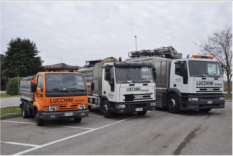 Sıhhi tesisat hizmetleri Pozzi Neri di Lucchini Gianfranco, Dünya, foto