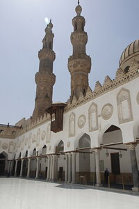 El-Ezher Camii (Cairo, El Darb El Ahmr), cami  Kahire'den