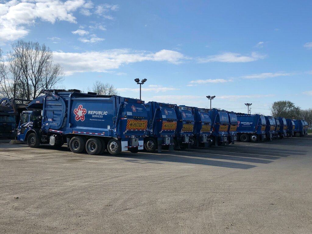 Temizlik şirketleri Republic Services Illiana Crown Point Transfer Station, İndiana Eyaleti, foto