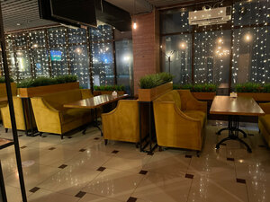 Neapol (Askerhanova Street No:3А), kafe  Makhachkala'dan