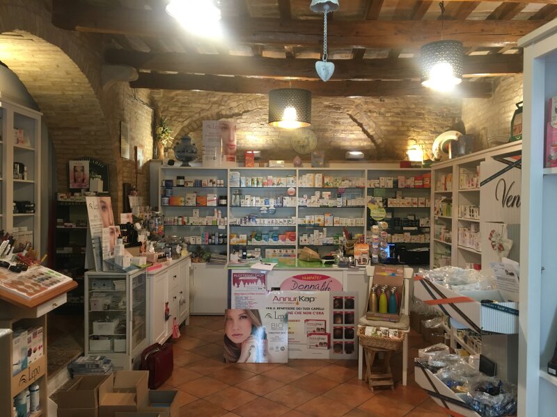 Alternatif tıp merkezleri Erboristeria Stefy, Marche, foto