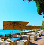 Sea Place Veranda (Lakoba Street No:1), restoran  New Athos'tan