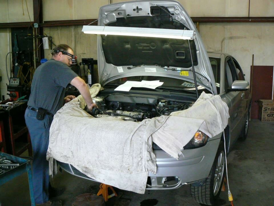 Otomobil servisi Pro Automotive, Kuzey Carolina Eyaleti, foto