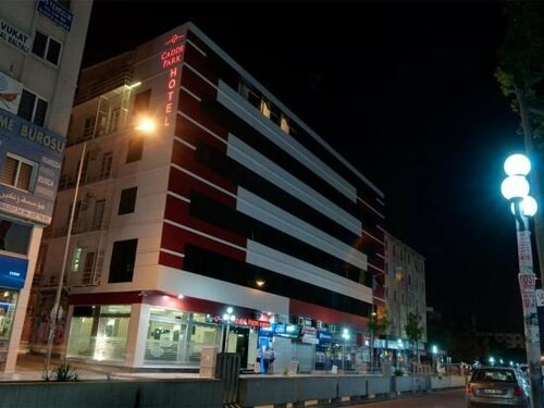Cadde Park Hotel, otel, Cami Şerif Mah., İstiklal Cad., No:48, Akdeniz, Mersin - Yandex Maps