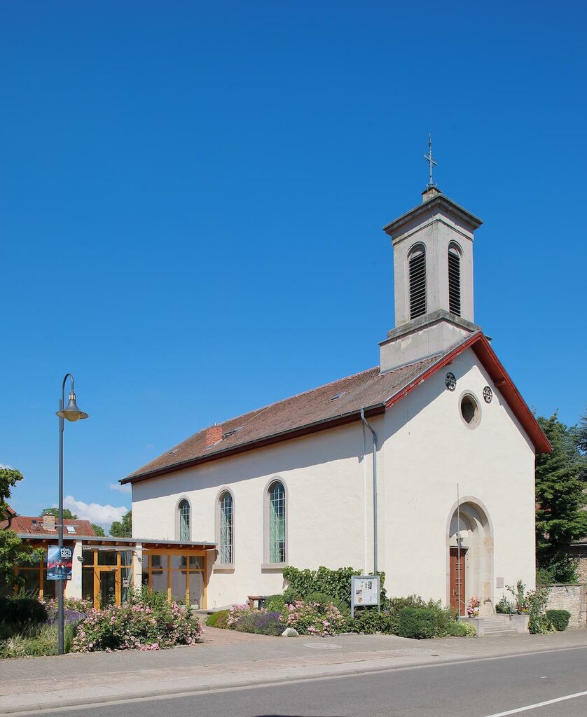 Dini dernekler Evangelische Kirche Hahnheim - Evangelische Kirchengemeinde Selzen – Hahnheim – Köngernheim, Renanya‑Palatinate, foto
