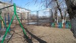 Спортивная площадка (Republic of Buryatia, gorodskoy okrug Ulan-Ude, Oktyabrskiy District), spor alanı  Ulan‑Ude'den