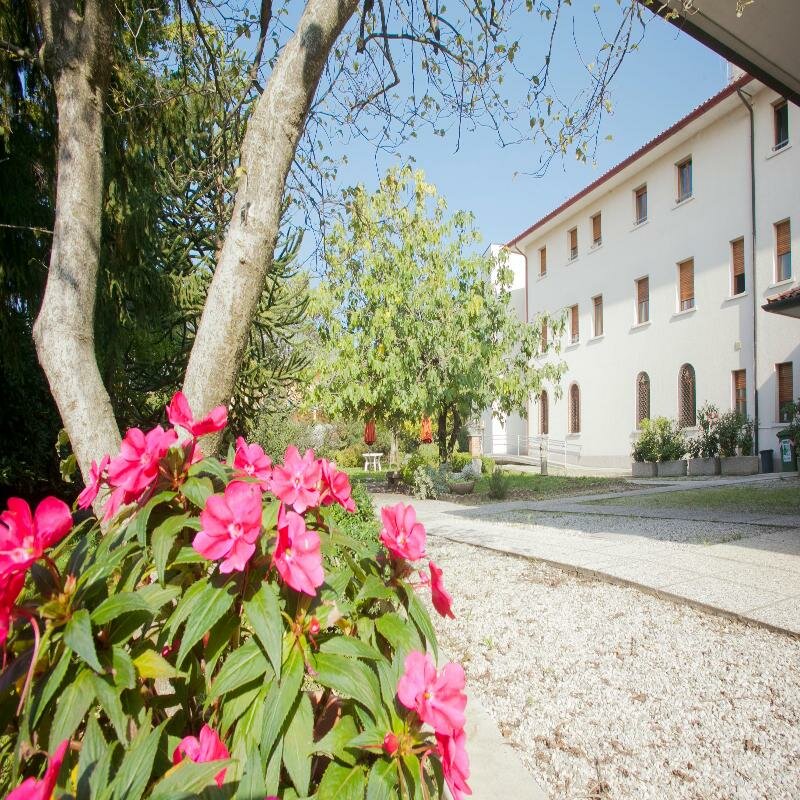 Huzurevi, bakımevi Casa di Riposo Villa Nimis, Friuli‑Venezia Giulia, foto