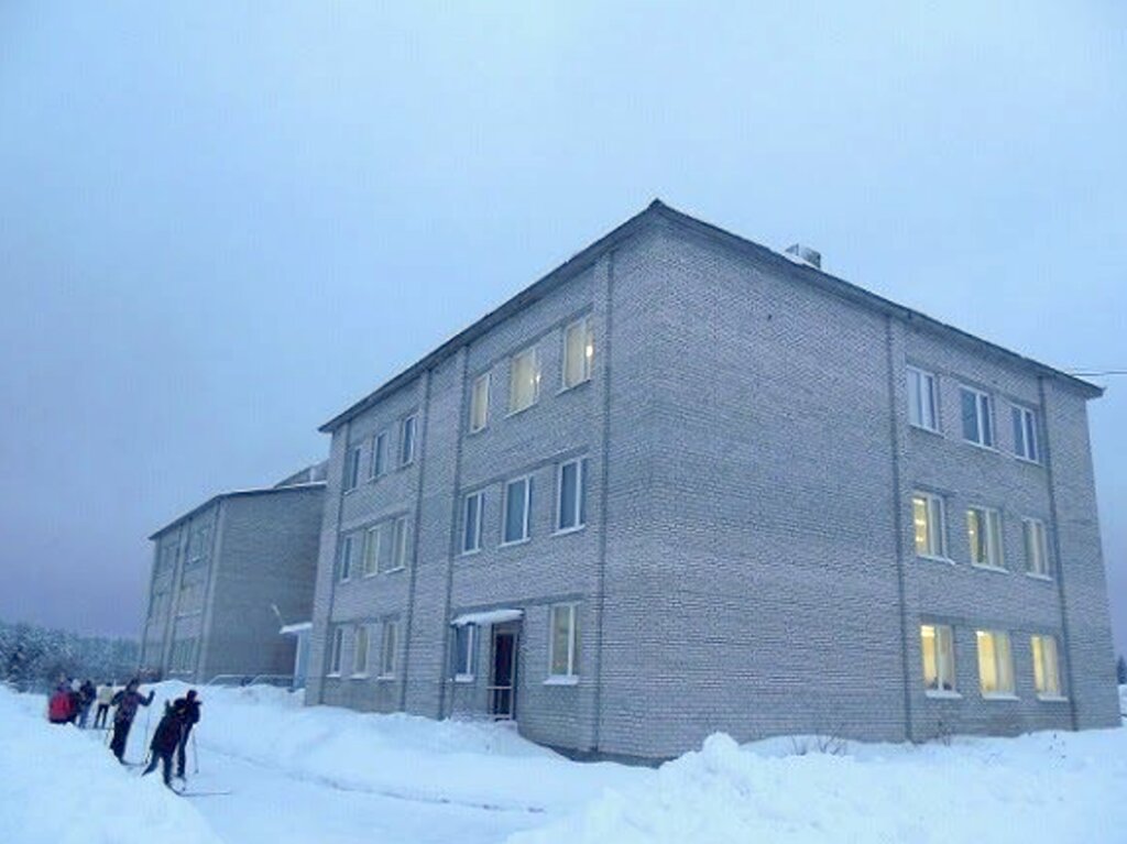 Ortaokul Shkola Srednyaya Obshcheobrazovatelnaya Lakhkolampinskaya, Mou, Karelya, foto