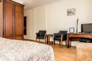 Wellness Hotel Pivovar Monopol (Ústecký kraj, Teplice, Českobratrská), otel  Teplice'den