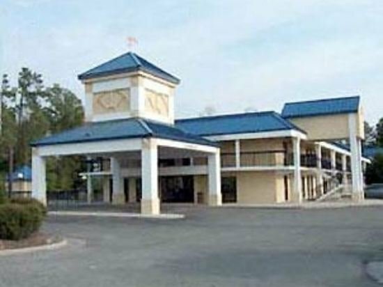 Otel Super 8 by Wyndham Ruther Glen Kings Dominion Area, Virginia, foto