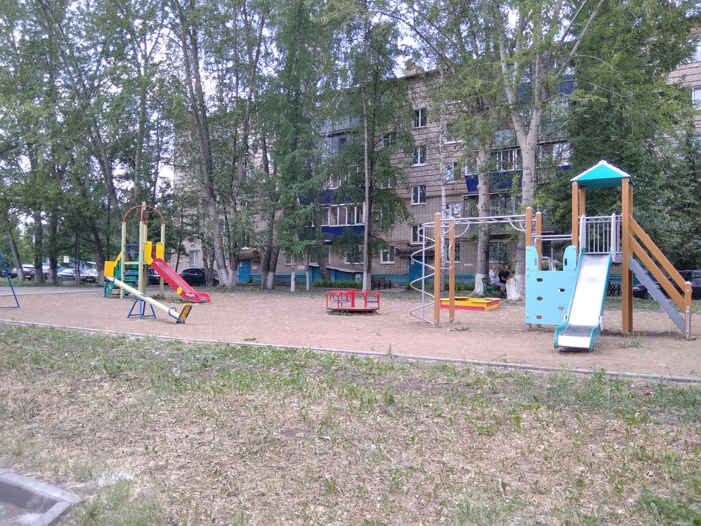 Oyun alanı Playground, Almetyevsk (Elmet), foto