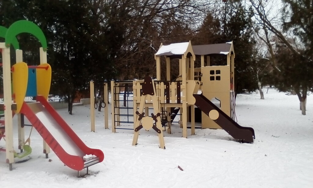 Oyun alanı Playground, Krasnodarski krayı, foto
