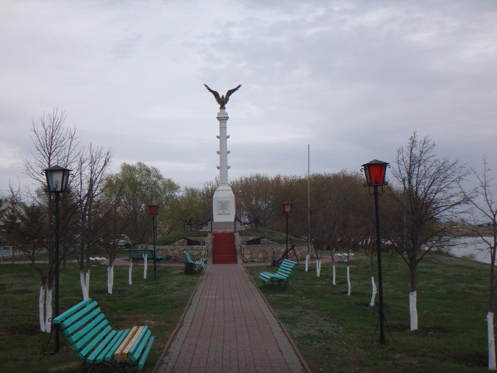 Anıt, heykel Основателям Чесмы 1843 г., Çeliabinskaya oblastı, foto