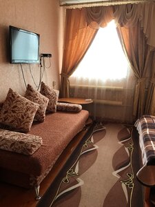 Fenix (ulitsa Gagarina No:92А, Kirillov), otel  Kirillov'dan