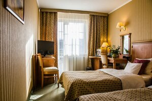 Hotel Verde (West Pomeranian Voivodeship, Powiat Koszaliński, Biesiekierz, Stare Bielice, ulica Koszalińska, 1), otel  Batı Pomeranian Voyvodalığı'ndan