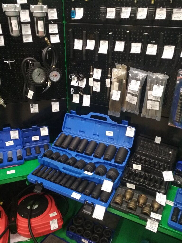 Otomobil yedek parçaları Yevromiks, Nijni Novgorod, foto