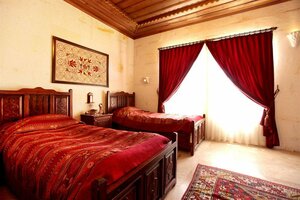 MDC Cave Hotel (Karangandere Mah. Karagandere Sk. No:20 50400 Urgup /Nevsehir Cappadocia	), otel  Ürgüp'ten