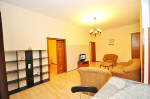 DayFlat na Shota Rustaveli 24 Apartments (улица Шота Руставели No:24), otel  Kiev'den
