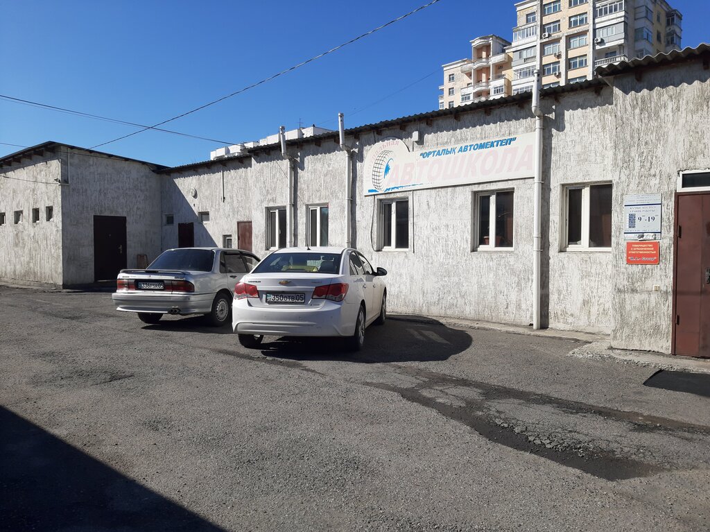 Sürücü kursları Central Driving School, Taldıkorgan, foto