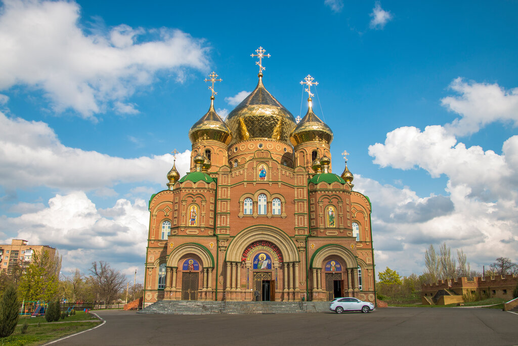 Ortodoks kiliseleri Saint Volodymyr's Cathedral, Luhansk, Lugansk, foto
