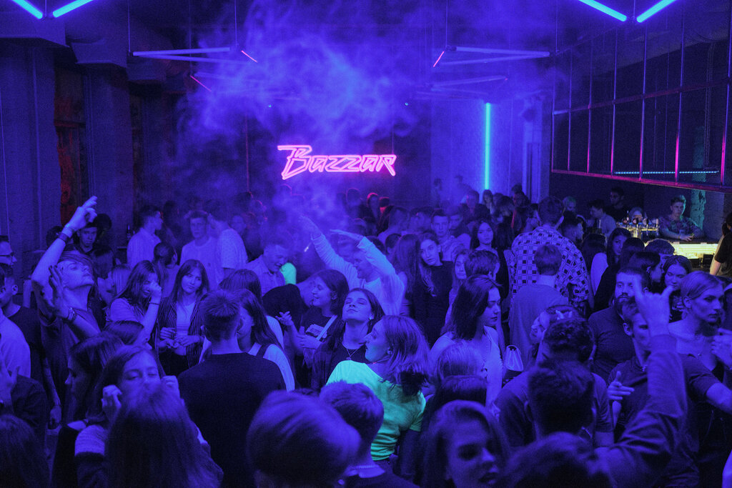 Gece kulüpleri Bazzar, Tomsk, foto