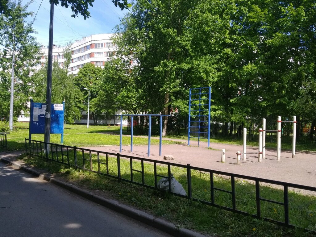 Spor alanı Спортивная площадка, Saint‑Petersburg, foto