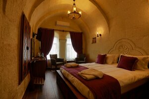 Ada Cave Suites (Nevşehir, Nevşehir Merkez, Göreme Beldesi, İsali-Gaferli-Avcılar Mah., 12), otel  Nevşehir'den