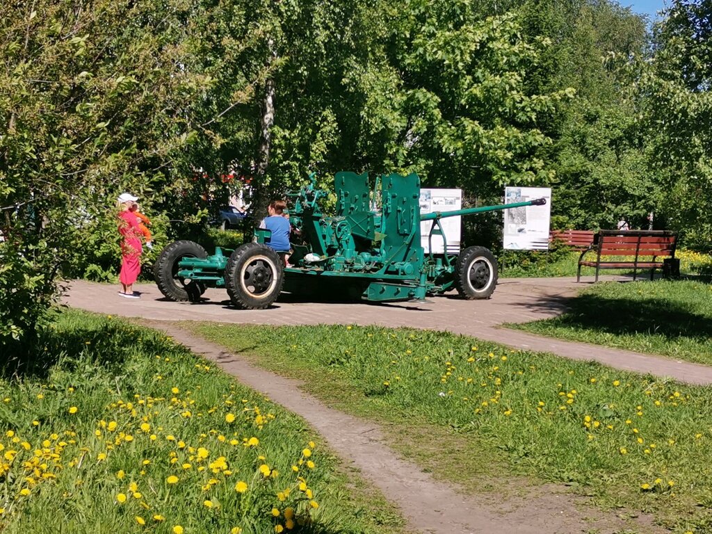 Teknoloji anıtı Зенитное орудие АЗП-57, Arhangelsk, foto