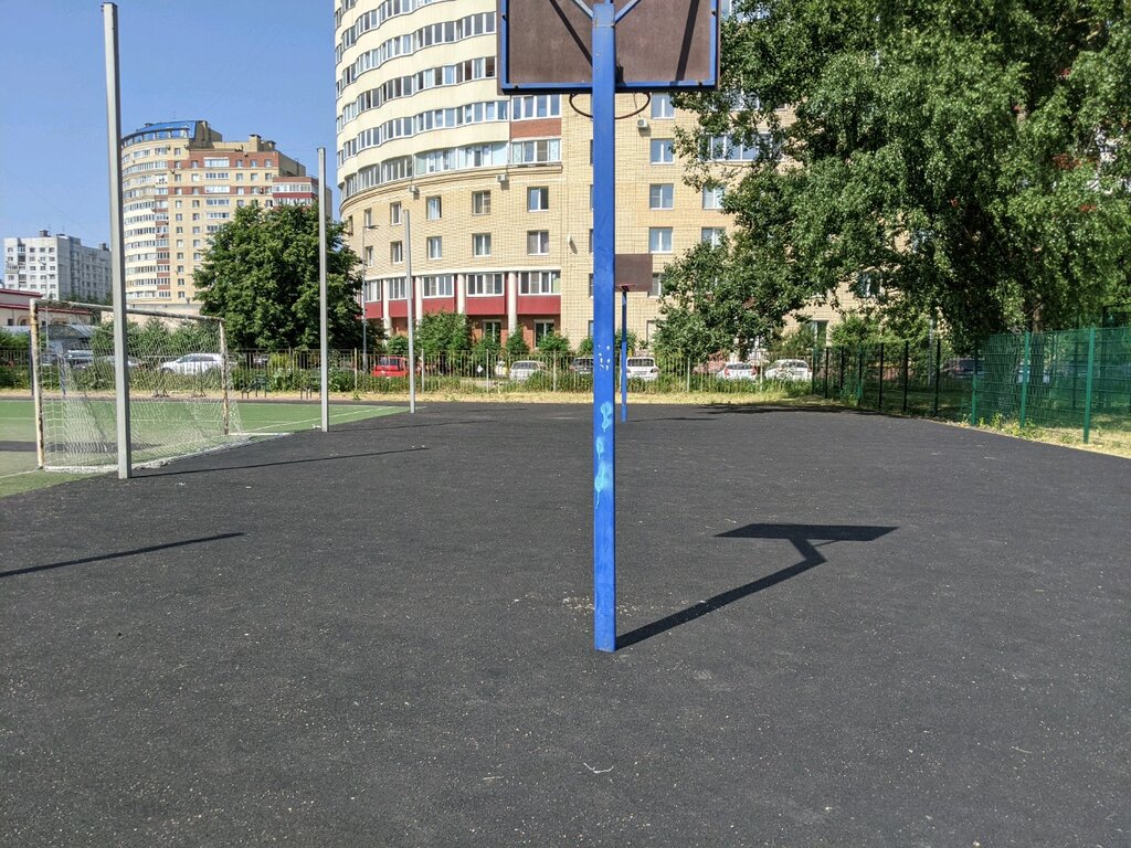 Spor alanı Баскетбольная площадка, Saint‑Petersburg, foto