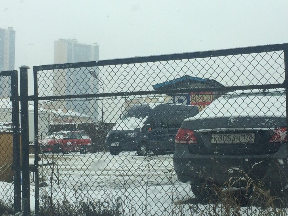 Otoparklar Avtostoyanka Yantar, Saint‑Petersburg, foto