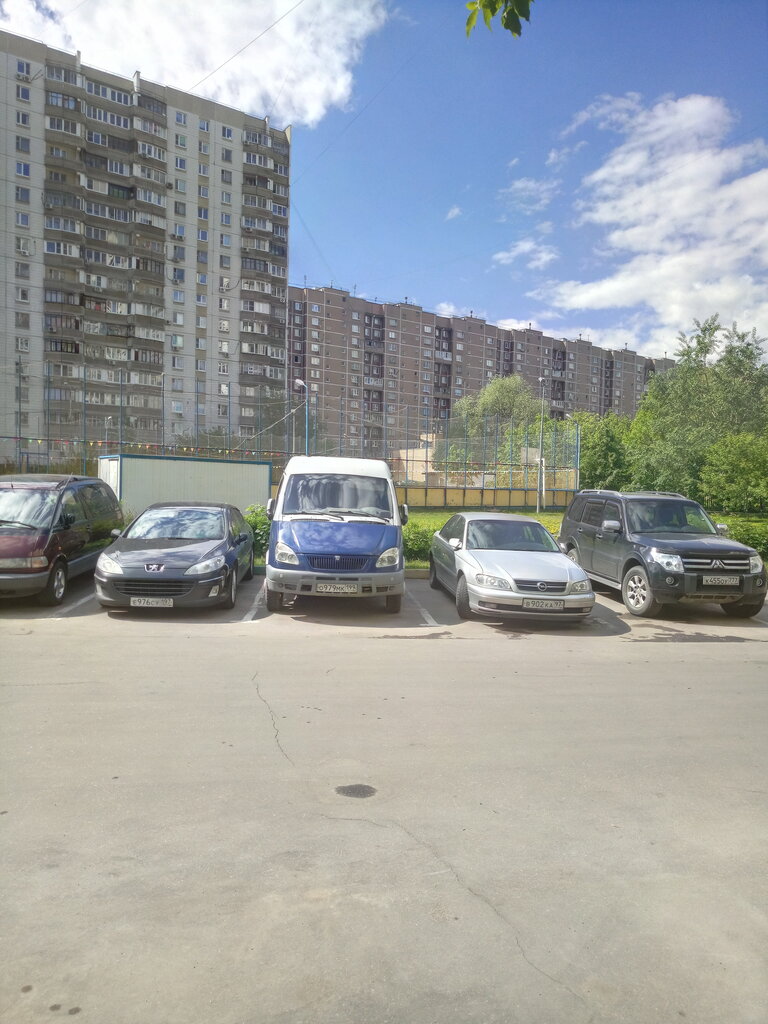 Spor alanı Katok Dvorovaya ploshchadka, Moskova, foto