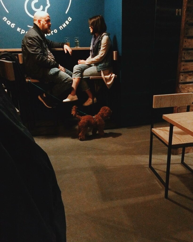 Spor barları Inadequate People Pub, Moskova, foto