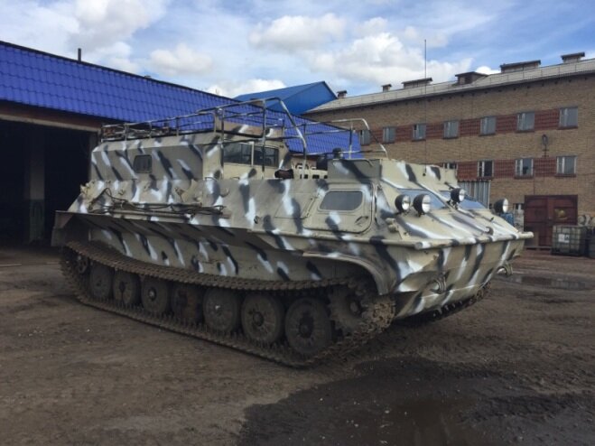 Otopark ve tamirhaneler Transportnaya kompaniya Severny Veter, Inta, foto