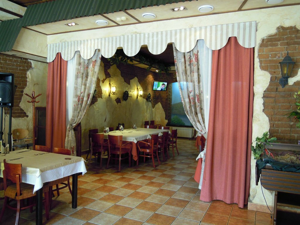 Perde ve korniş üreticileri Atelie shtor Markiza, Omsk, foto