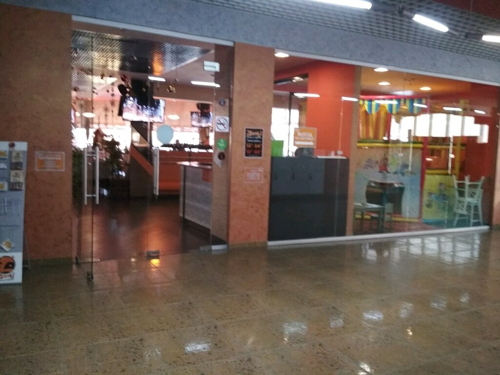 Suşi restoranı Zyebry, Omsk, foto