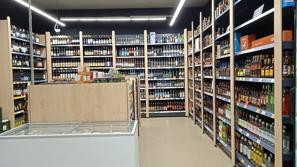 Alkollü içecekler Vinnyj sklad, Kostroma, foto