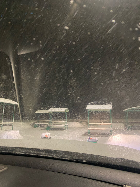 Yol kenarı dinlenme alanı Придорожная зона отдыха, Novgorodskaya oblastı, foto