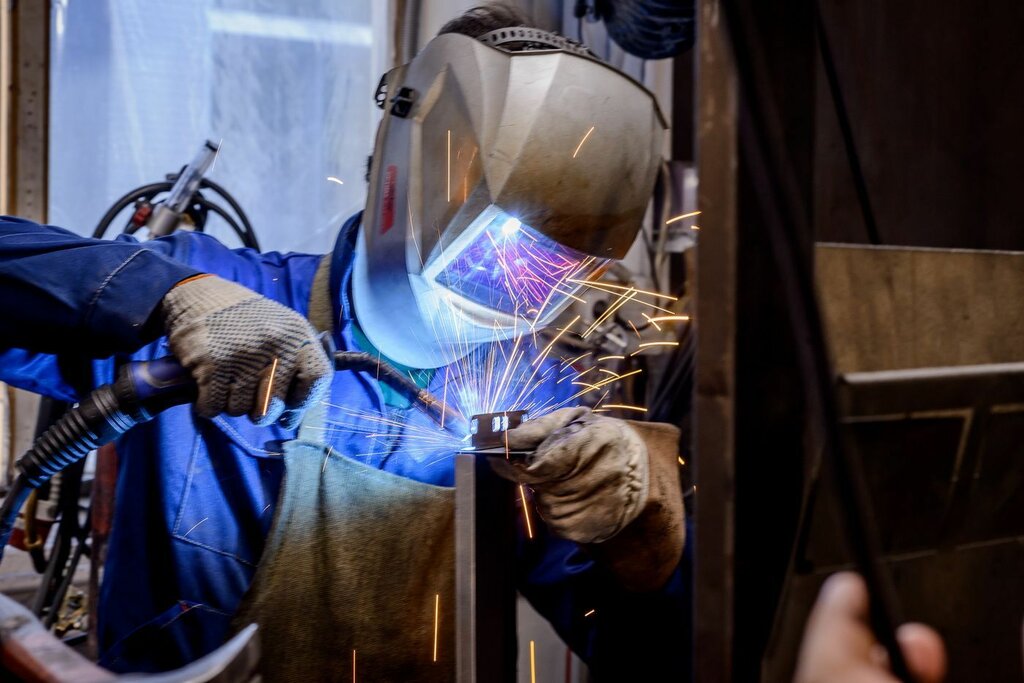 Metal ürün firmaları Kalibr, Moskova, foto