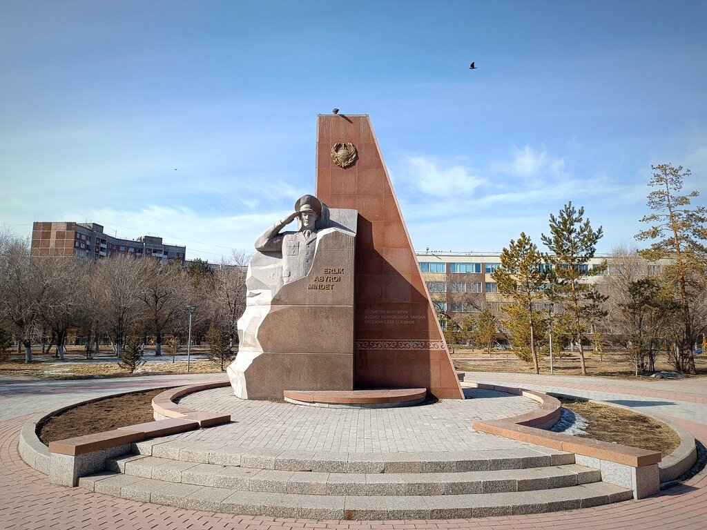 Anıt, heykel To the Deceased Employees of the Internal Affairs Bodies, Pavlodar, foto