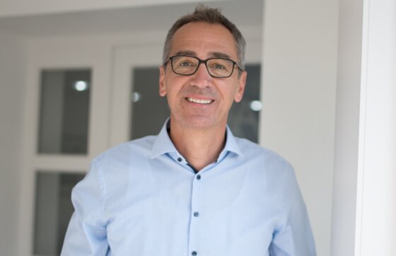 Finansal danışmanlık Axa Versicherungen Agentur Correnz in Mönchengladbach, Monchengladbach, foto