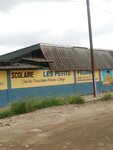 Complexe Scolaire Le Petit Pèlerins (Brazzaville, Commune de Bacongo, Rue Bayonne Bacongo), enerji firmaları  Brazzaville'den