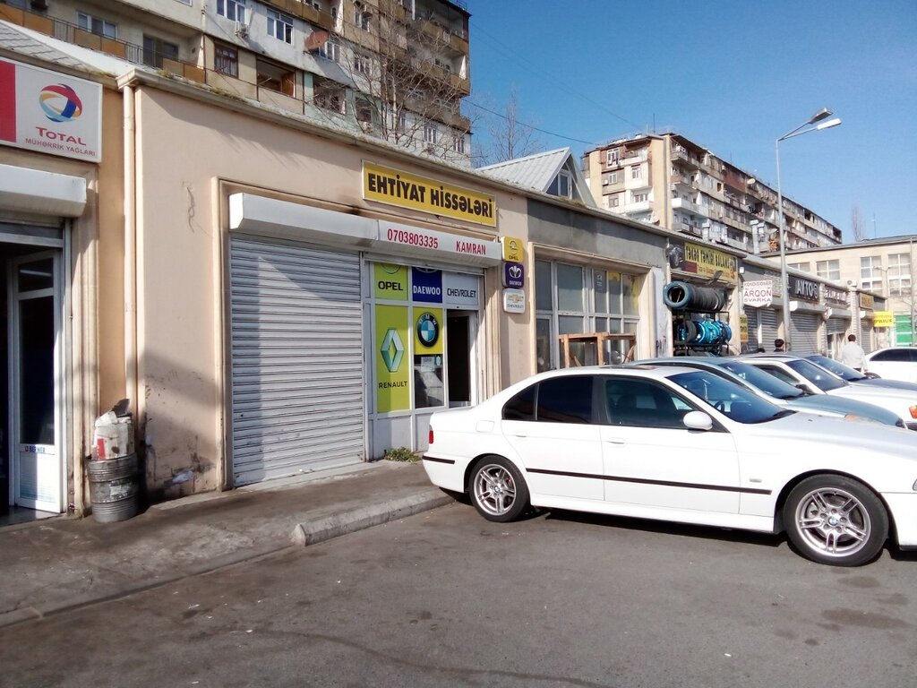 Otomobil yedek parçaları Ehtiyat Hissələri, Bakü, foto