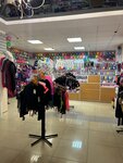 Arabesk (Staro-Petergofskiy Avenue No:37), spor mağazaları  Saint‑Petersburg'dan