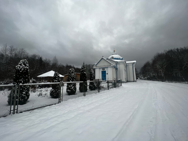Ortodoks kiliseleri Khram Uspeniya bozhiyey materi, Pskovskaya oblastı, foto